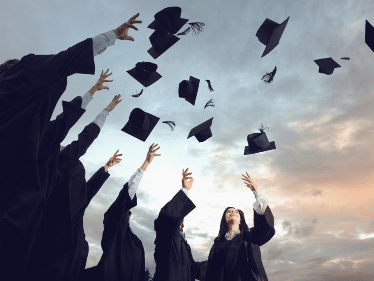 21 U.S. Cities Are Attracting The Most 2024 College Graduates - CRE Daily